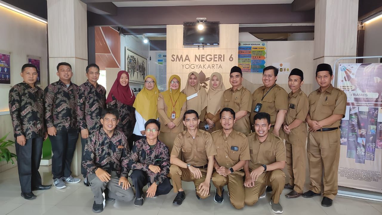 SMAN 6 YOGYAKARTA | KUNJUNGAN KE SMAN 6 YOGYAKARTA: TIRU PEMBELAJARAN ...